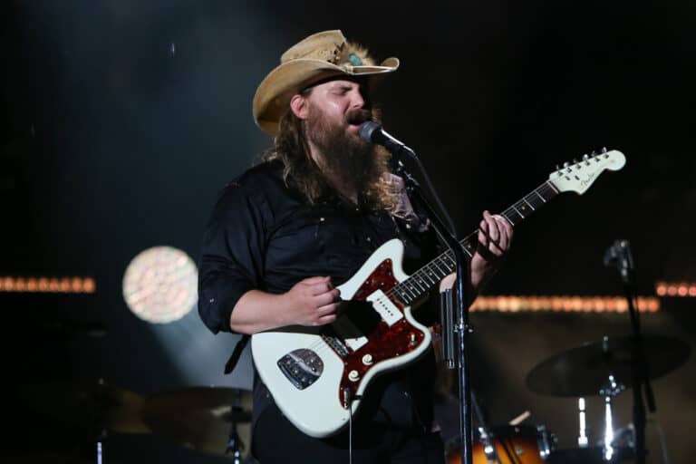 What Guitar Does Chris Stapleton Play? | InstrumentGuys