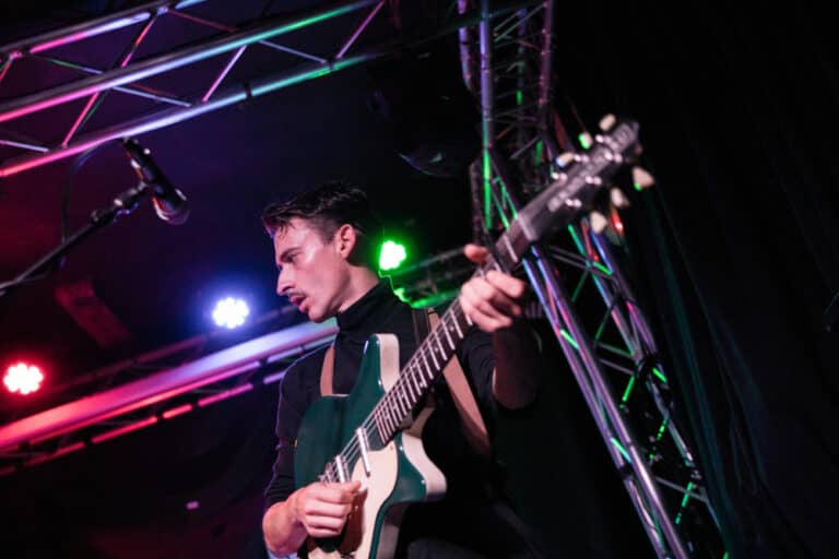 How Old Is My Kay Guitar? (4 Ways To Find Out) | InstrumentGuys